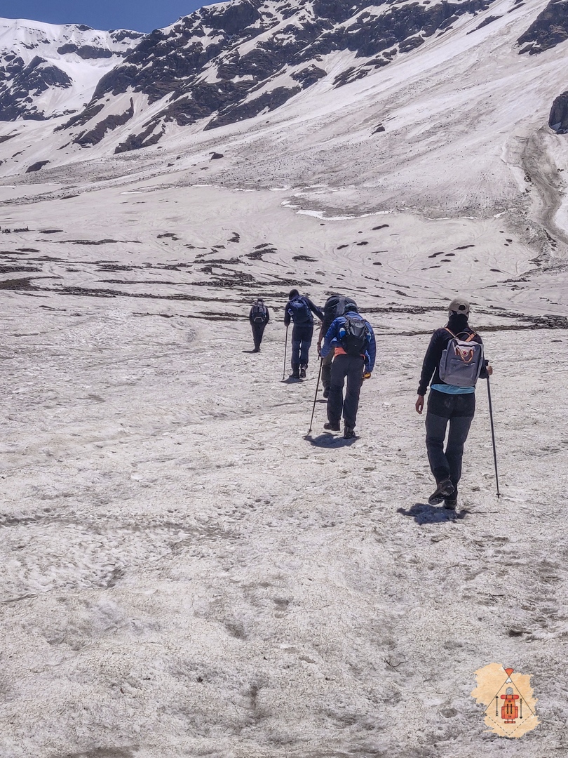Buran Ghati Trek | Trekking In Himalayas | Trekmunk